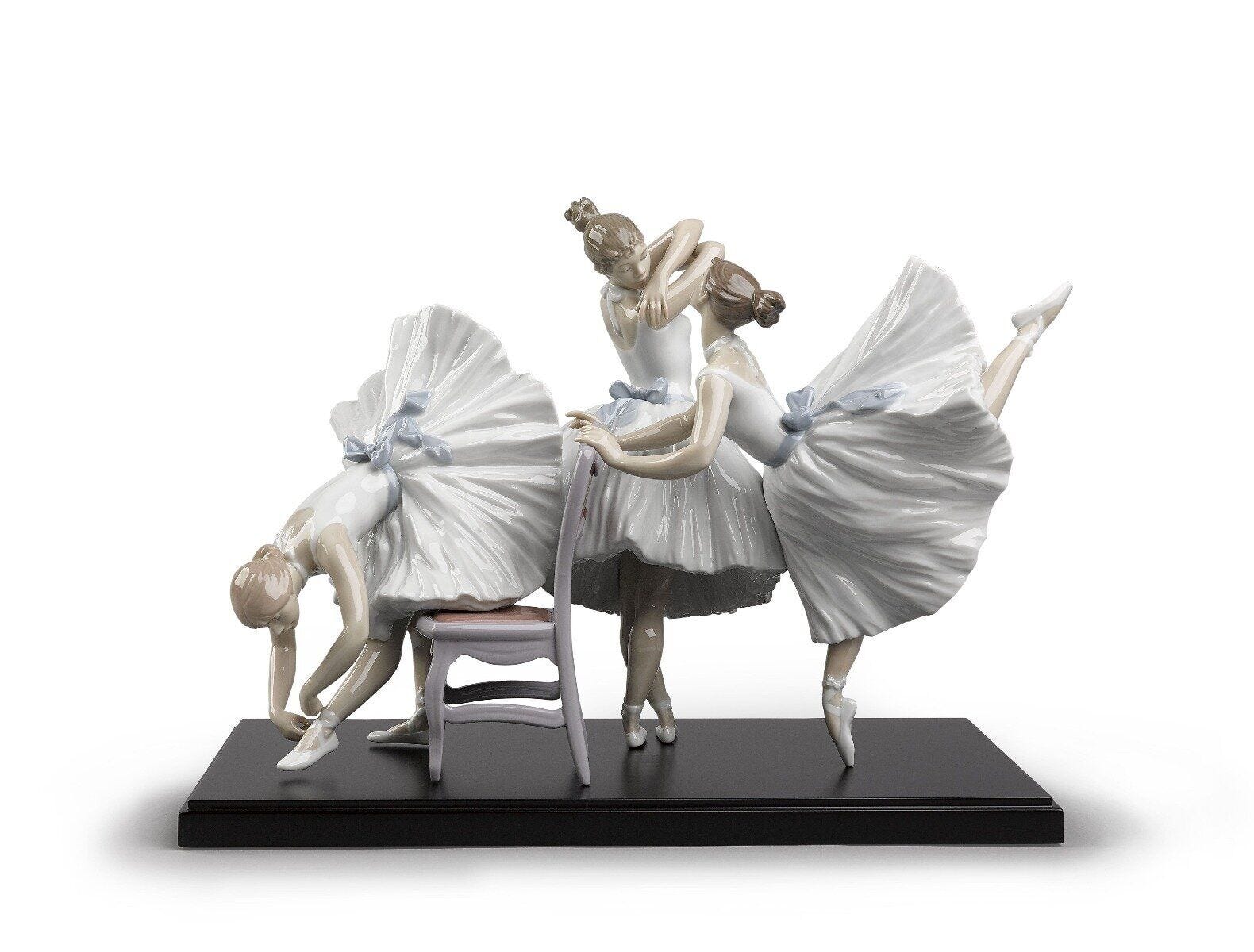 Backstage Ballet Figurine Limited Edition – FormFluent